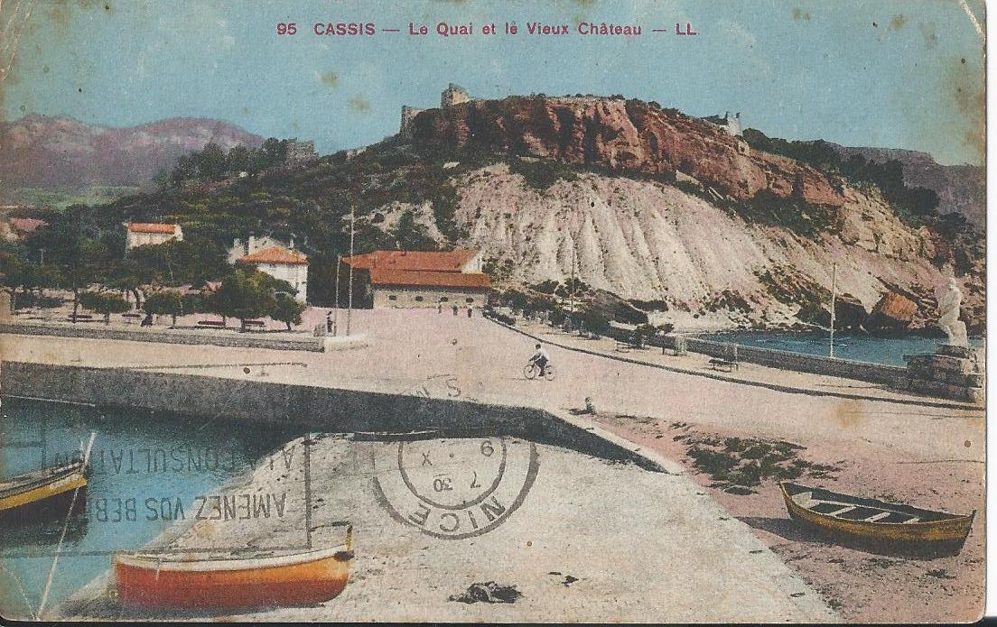 Cassis - Le Quai et le vieux Château
